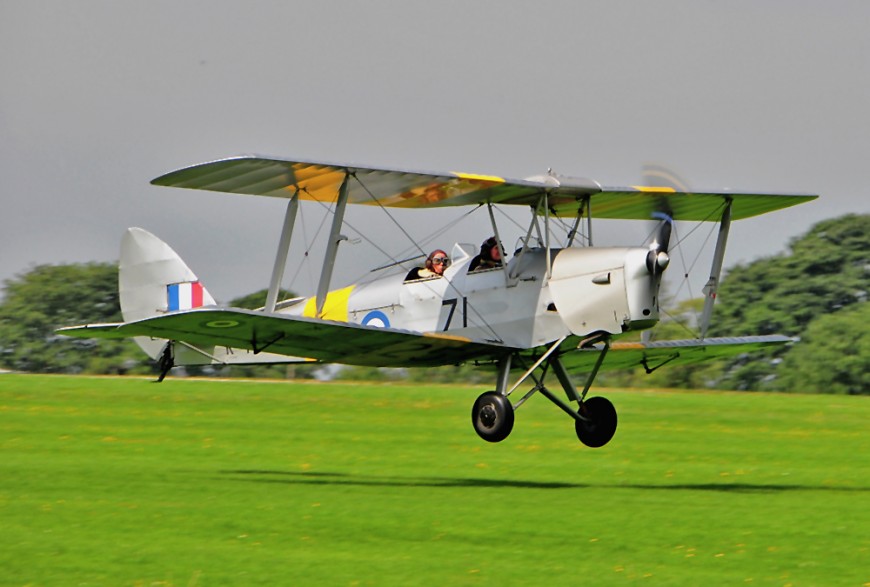 Tiger Moth Flight Duxford & Cambridgeshire | airexperiences.co.uk